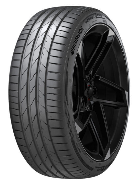 The best tyres for performance-focused cars in 2025 - WhatTyre Tyre of the Year Awards | What ...